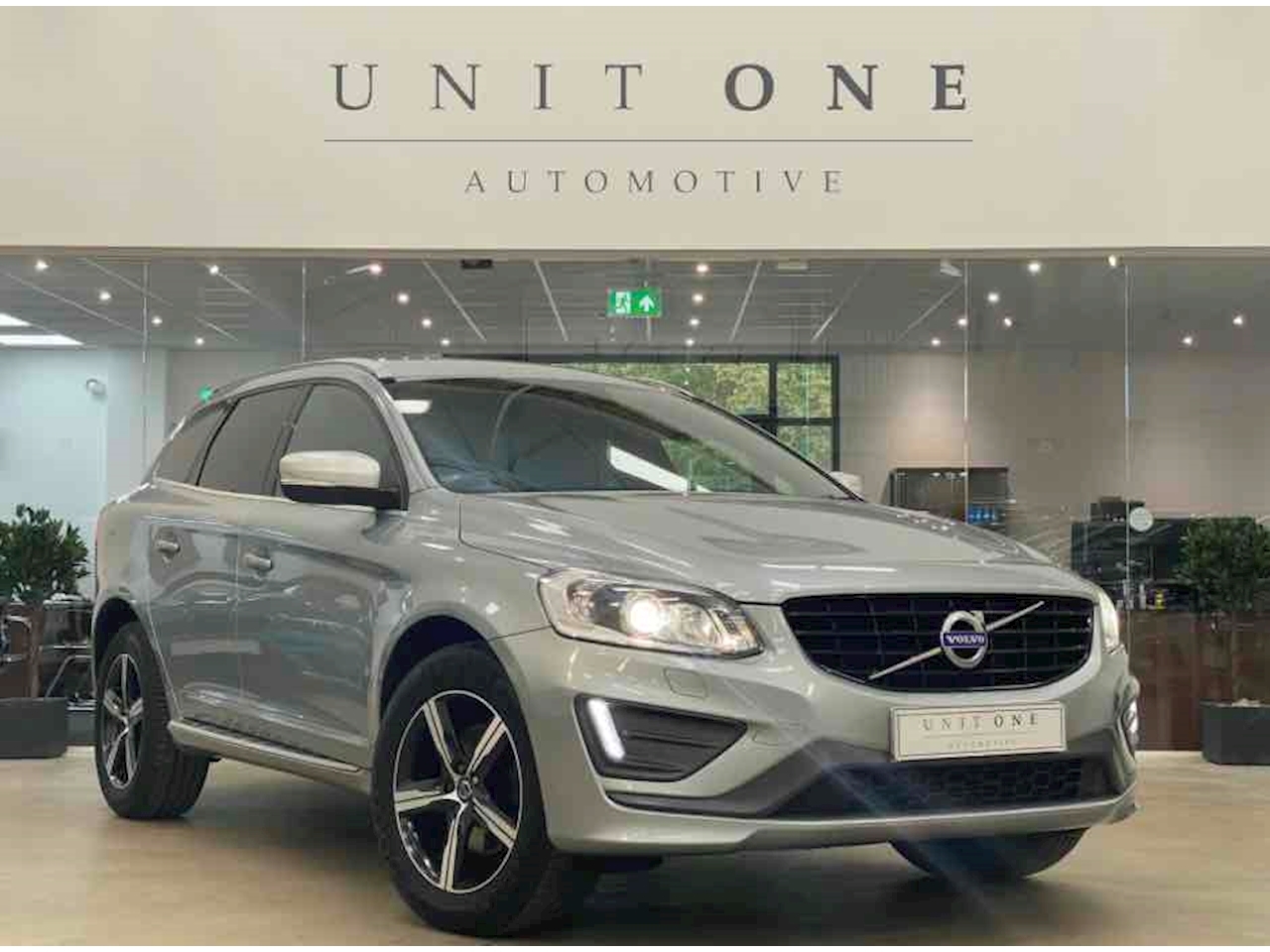 Used 2016 Volvo XC60 D5 R-Design Lux Nav For Sale in West Sussex (U1589 ...