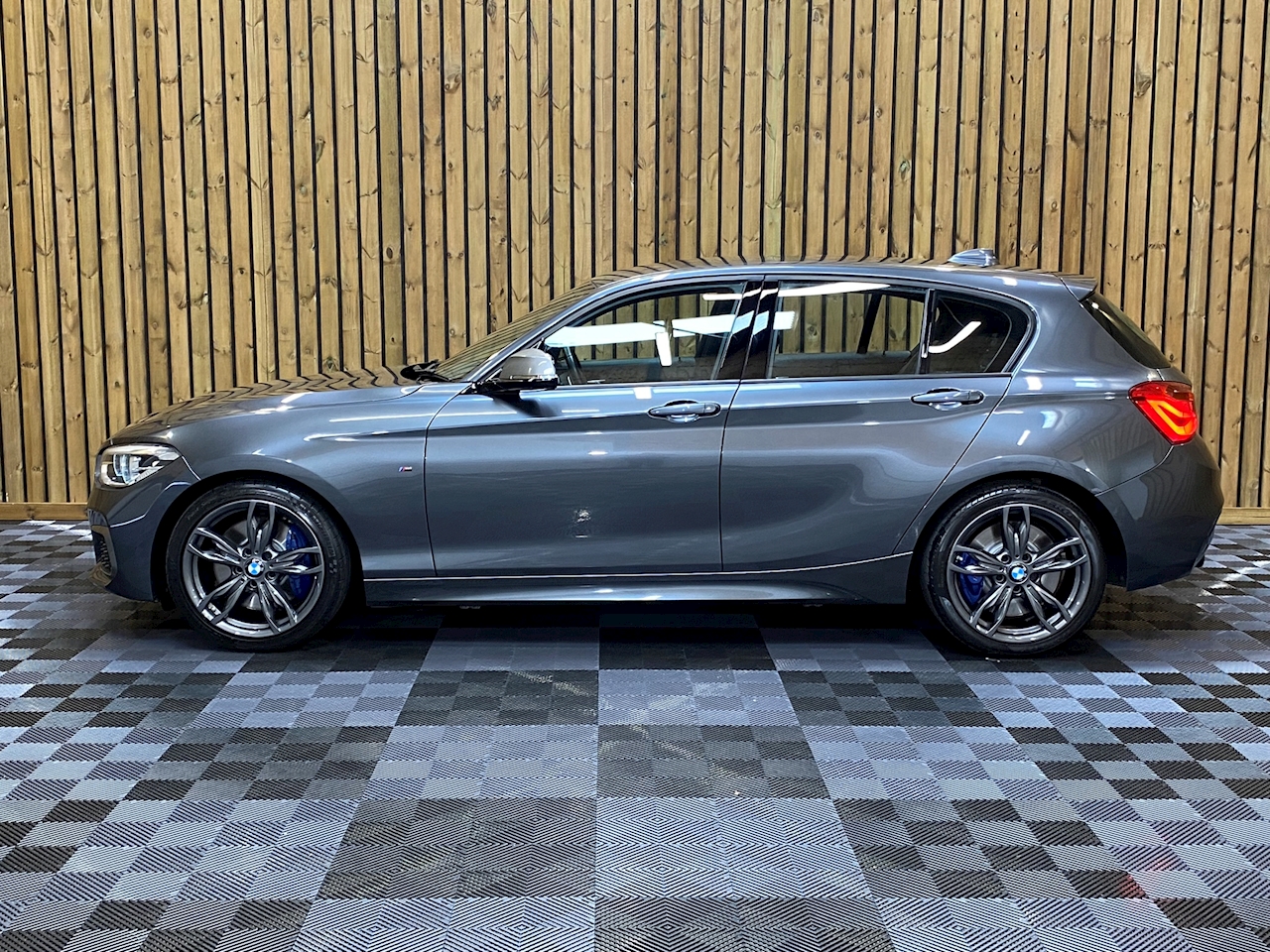 Used 2016 BMW 1 Series M135i For Sale in West Sussex (U1795) | Unit One ...