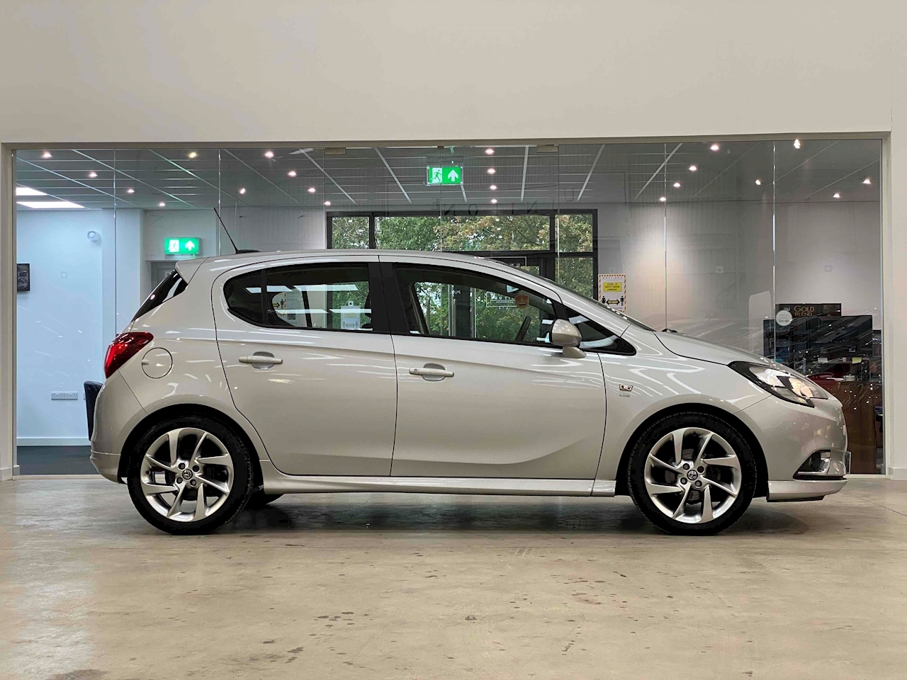 Used 2017 Vauxhall Corsa SRi VX Line For Sale in West Sussex (U299 ...