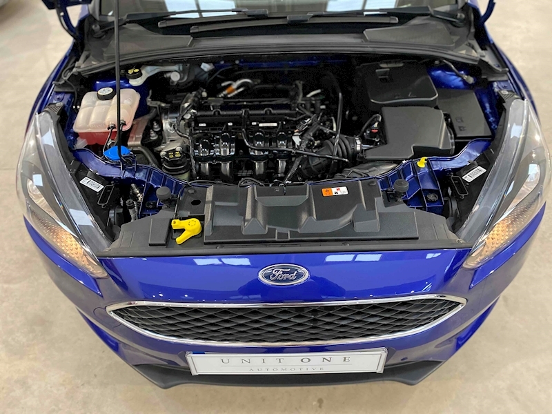 Used 2015 Ford Focus Zetec FOCUS ZETEC AUTO Hatchback 1.6 Automatic ...