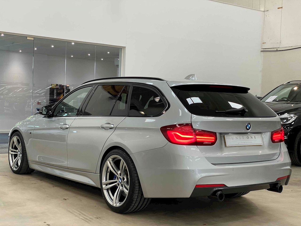 Used 2019 BMW 3.0 340i M Sport Shadow Edition Touring 5dr Petrol Auto ...