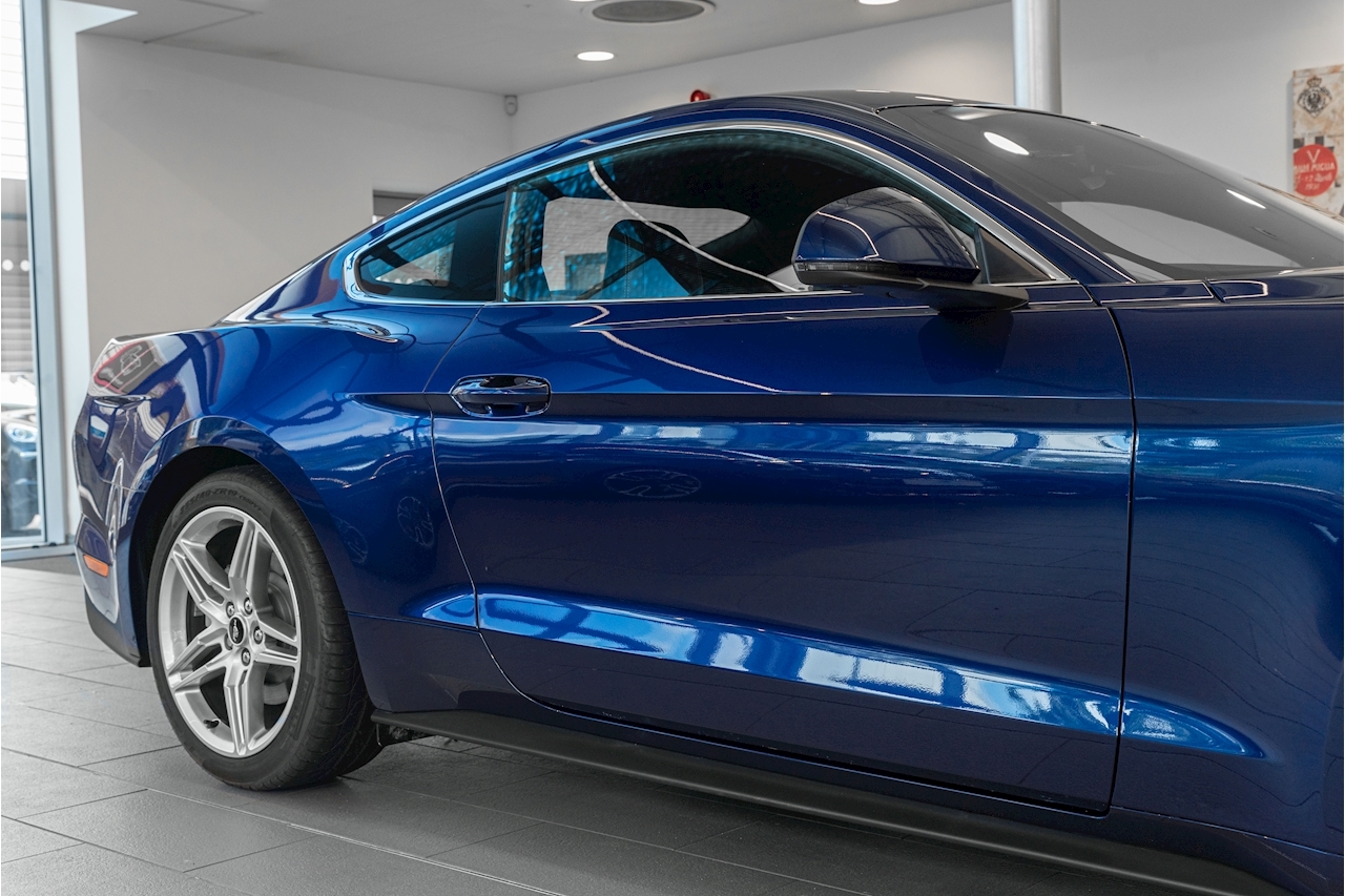Used 2019 Ford Mustang 2.3T EcoBoost Fastback 2dr Petrol SelShift (290 ...