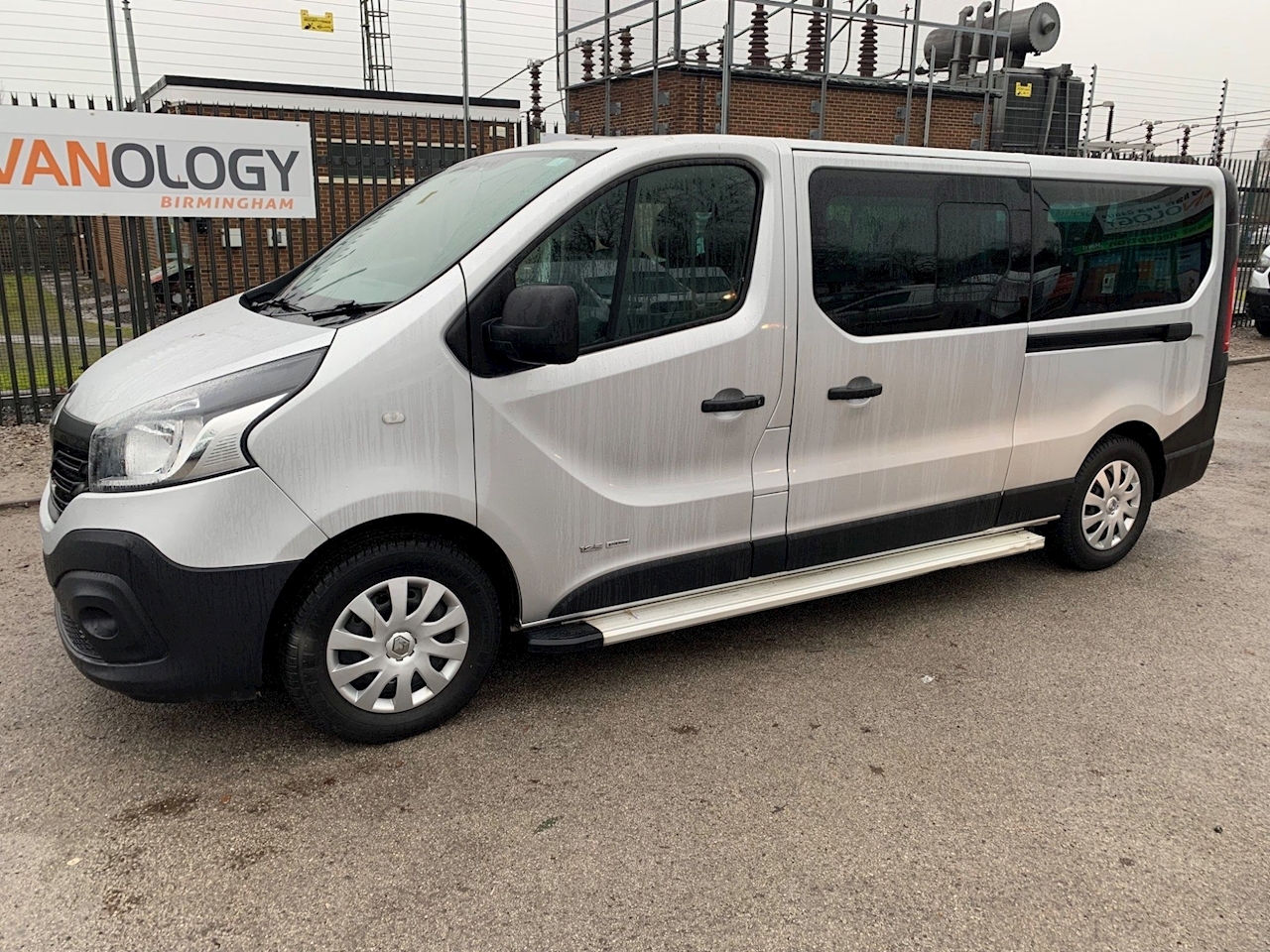 Used 2017 Renault Trafic 9 SEAT 1.6DCi 125 LWB NRG BUS (HI SPEC) For ...