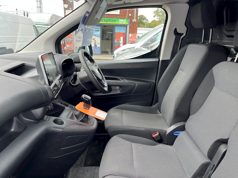 Used 2021 Vauxhall Combo SPORTIVE 1.5TD 100 L2 LWB (EURO6) For Sale in West Midlands (U8257 ...