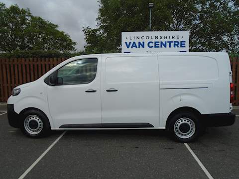 Quality Used Vans showroom | Lincolnshire Van Centre, based in North Kyme