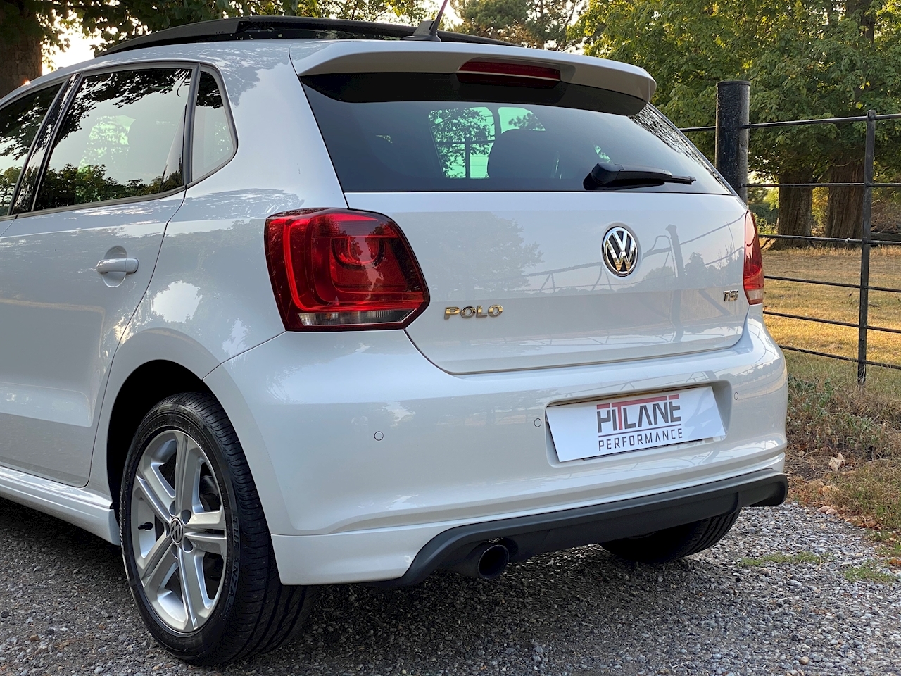 Used 2014 Volkswagen Polo R Line For Sale in Kent (U245) | Pitlane ...