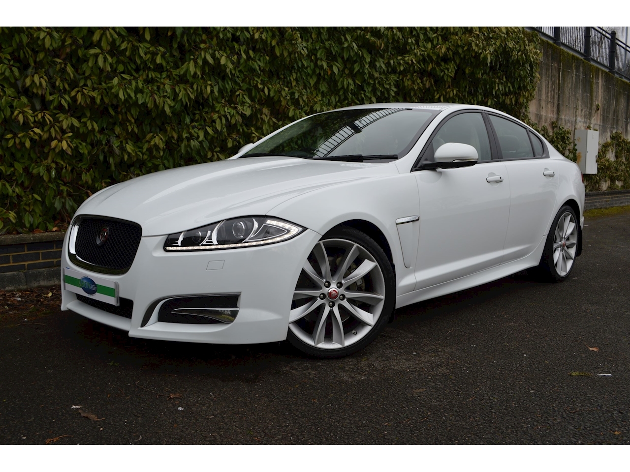 Used 2014 Jaguar XF V6 Portfolio For Sale in West Sussex (U10847 ...