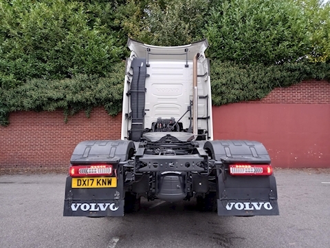 Used 2017 Volvo FH 500 bhp 6x2 TAG AXLE GLOBETROTTER CAB TIPPING AND ...