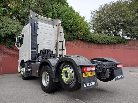 Used 2017 Volvo FH 500 bhp 6x2 TAG AXLE GLOBETROTTER CAB TIPPING AND ...