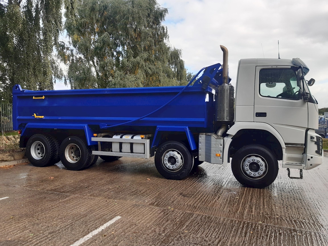 Used 2018 Volvo FMX 450 8X4 BOWELD STEEL BODY TIPPER For Sale in West ...