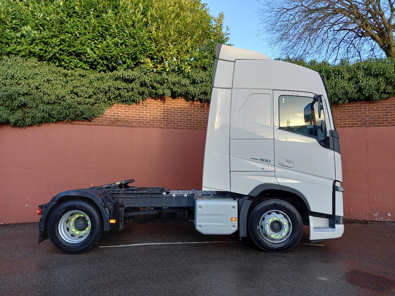 Used 2020 Volvo FH 460bhp GLOBETROTTER CAB 4X2 For Sale in West Yorkshire (U81) | Crossroads ...