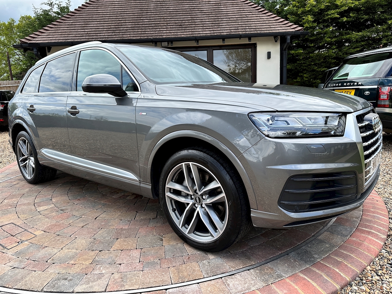 Used 2017 Audi Q7 TDI V6 S line For Sale in Kent (U103) | Bexley Car ...