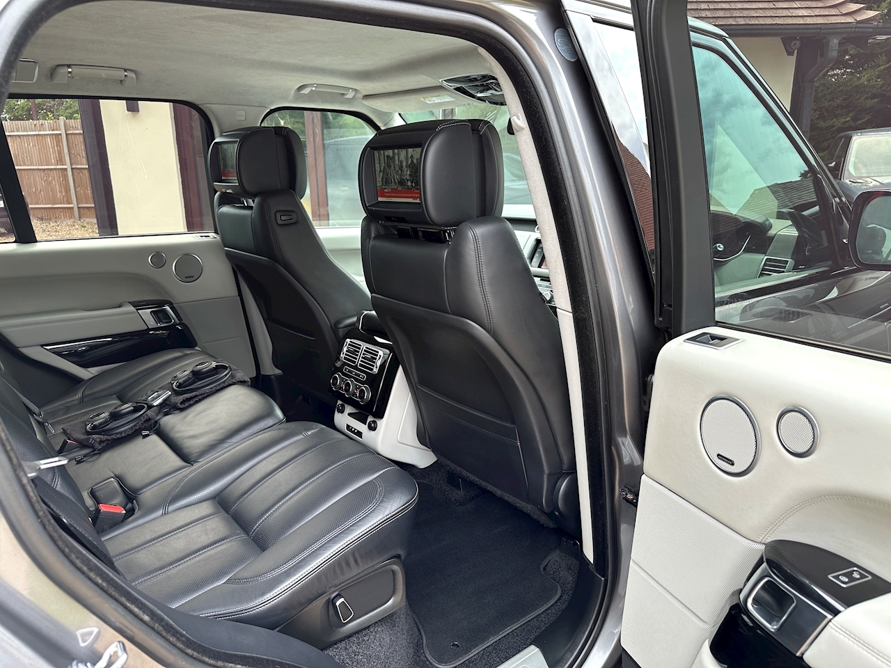 Used 2014 Land Rover Range Rover TD V6 Vogue SE For Sale in Kent (U114 ...