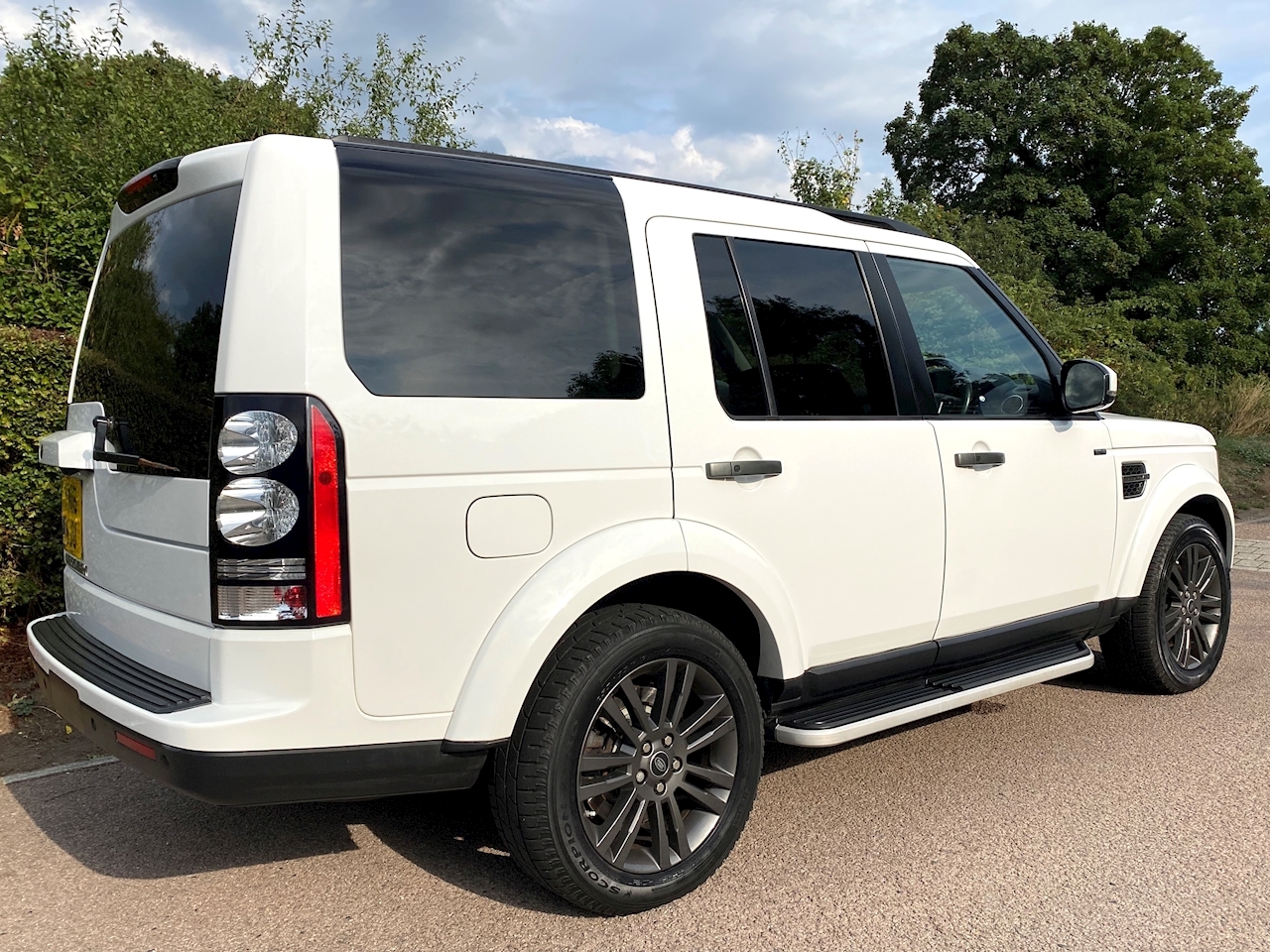 Used 2016 Land Rover Discovery 4 SD V6 Graphite For Sale in Kent (U41 ...