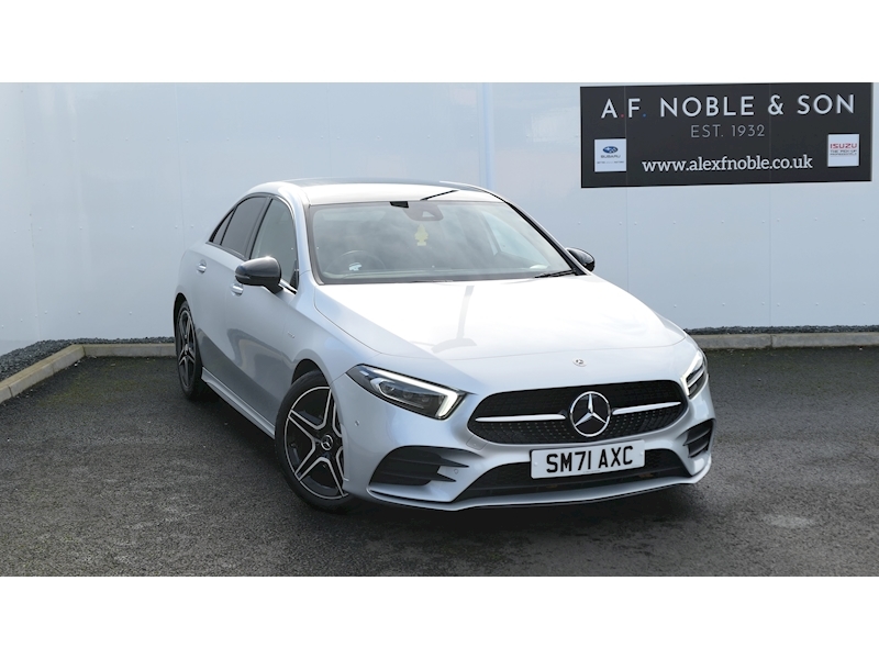 Used 2022 Mercedes-Benz A Class A200d AMG Line Edition For Sale (U100 ...