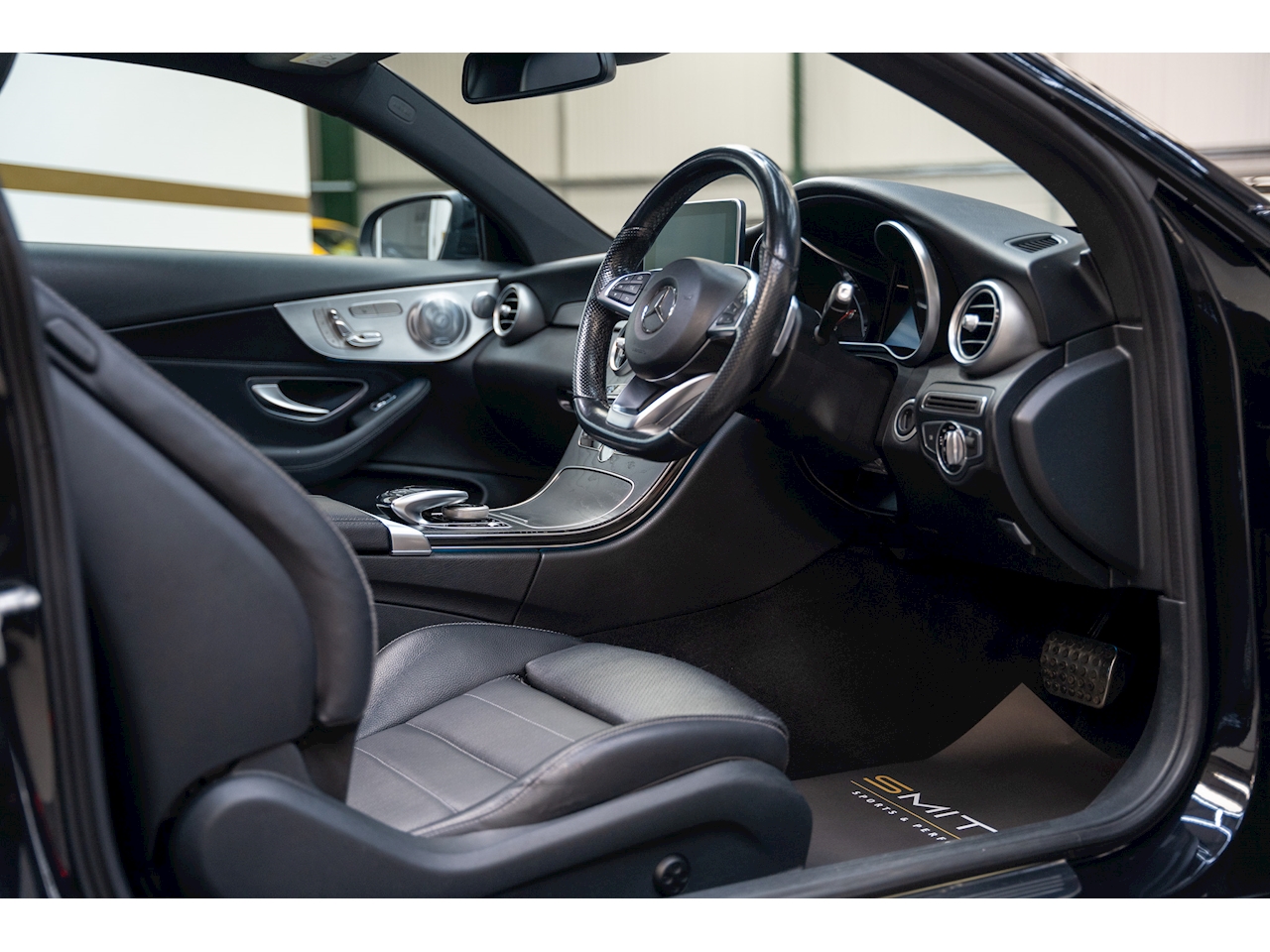 Used 2016 Mercedes-Benz C Class C250d AMG Line For Sale (U275) | Smiths ...