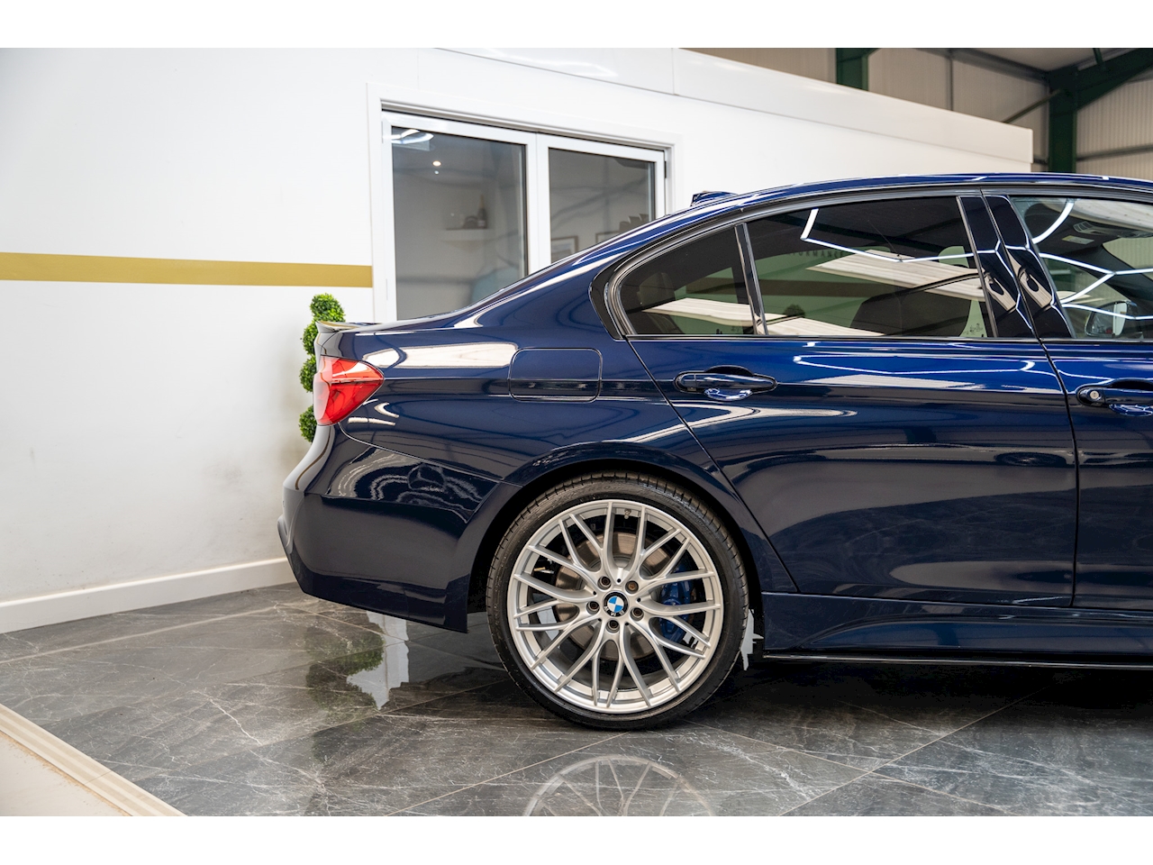 Used 2017 BMW 3 Series 335d M Sport For Sale (U288) | Smiths Sports ...