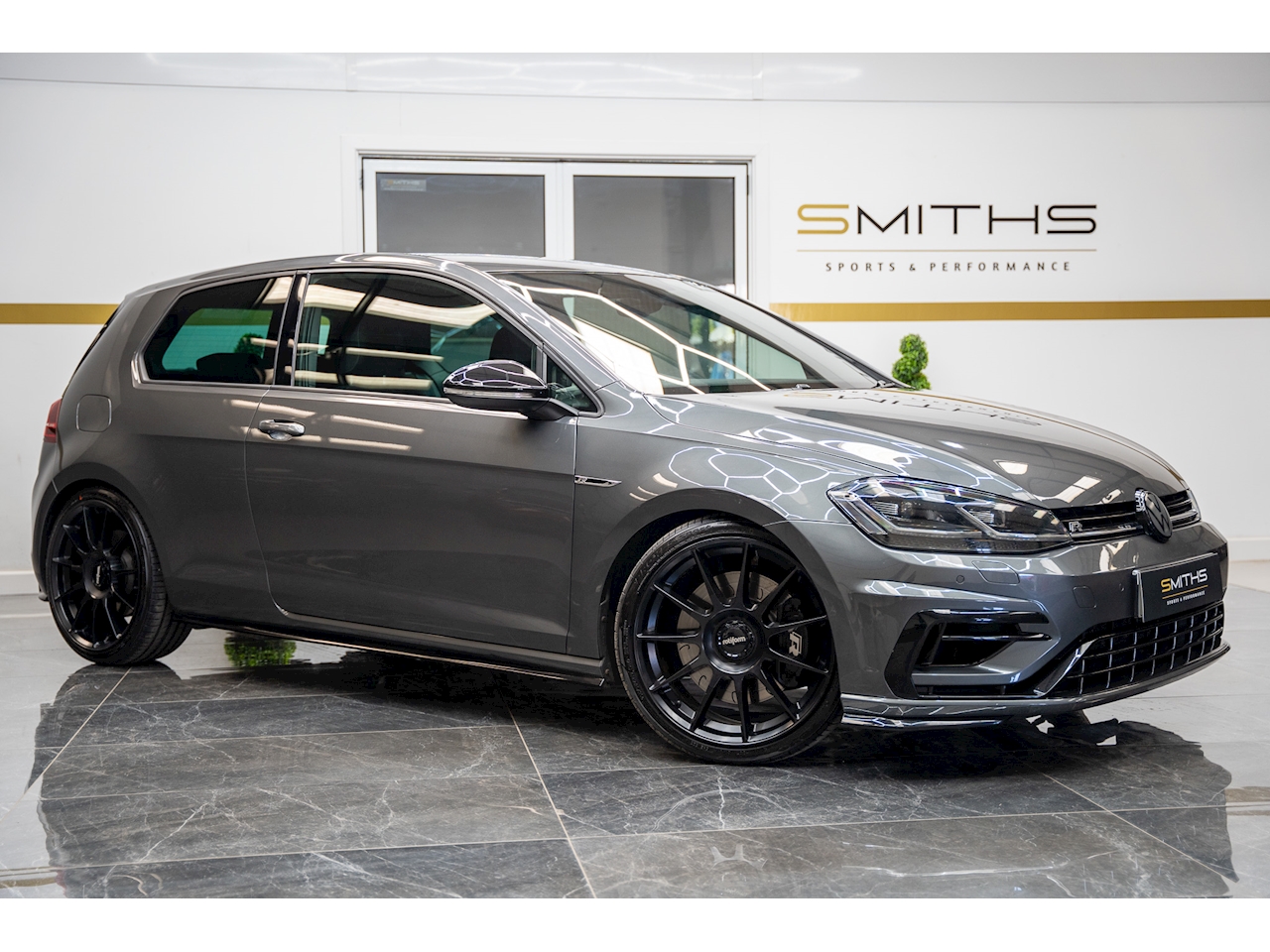 Used 2018 Volkswagen Golf TSI R For Sale (U303) | Smiths Sports ...