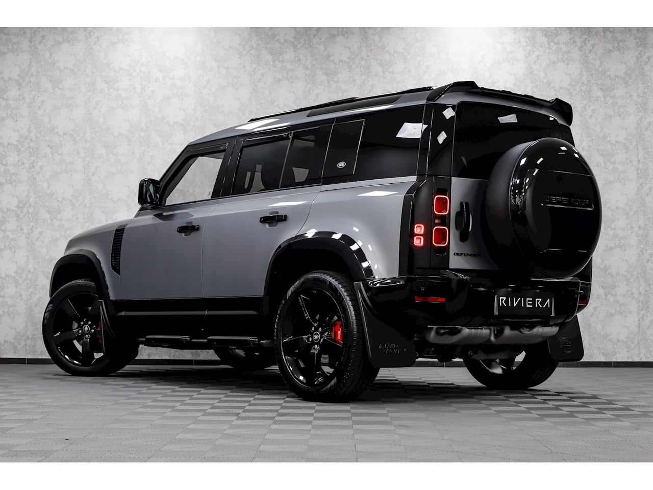 Used 2023 Land Rover Defender 110 D250 MHEV SE For Sale in West ...