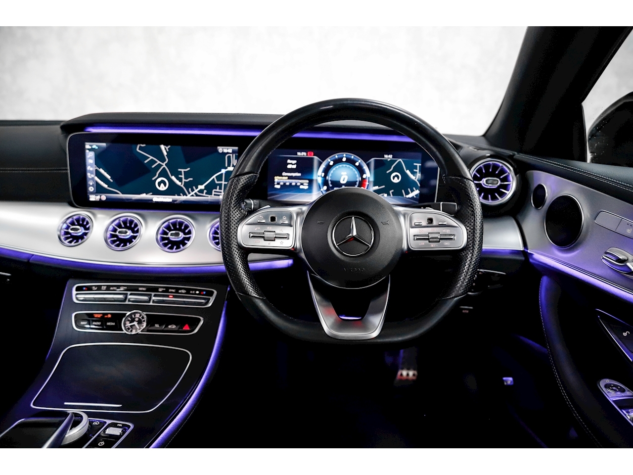 Used 2018 Mercedes-Benz E Class E220d AMG Line For Sale in West Yorkshire (U139) | Riviera ...