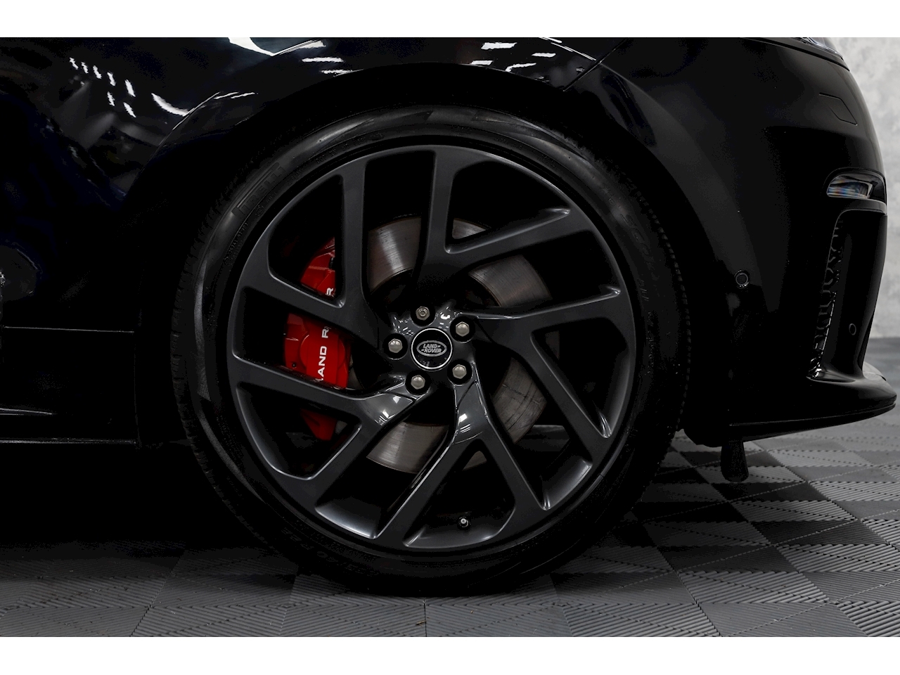 Used 2020 Land Rover Range Rover Velar P550 SVAutobiography Dynamic ...