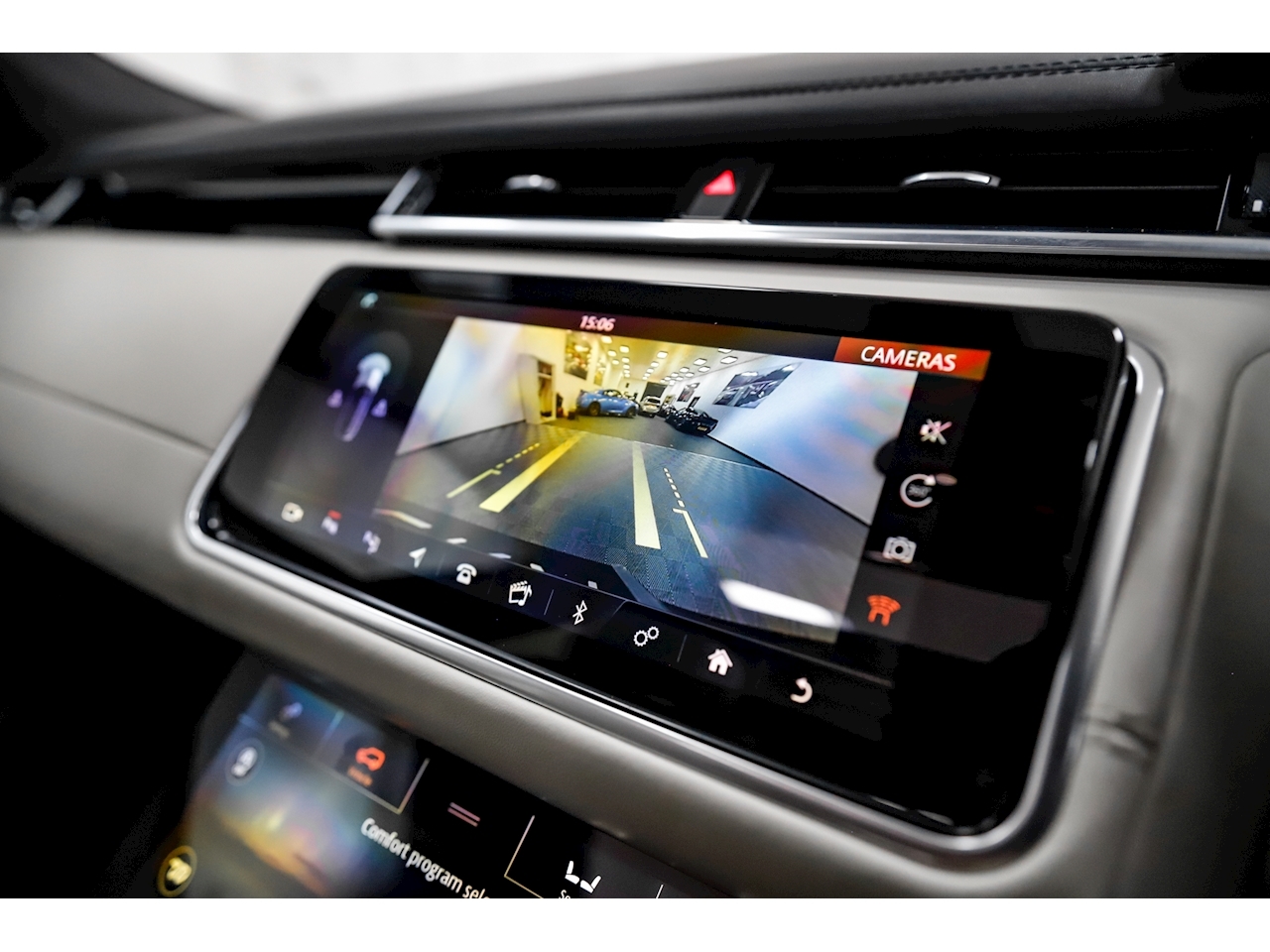 Used 2020 Land Rover Range Rover Velar P550 SVAutobiography Dynamic ...