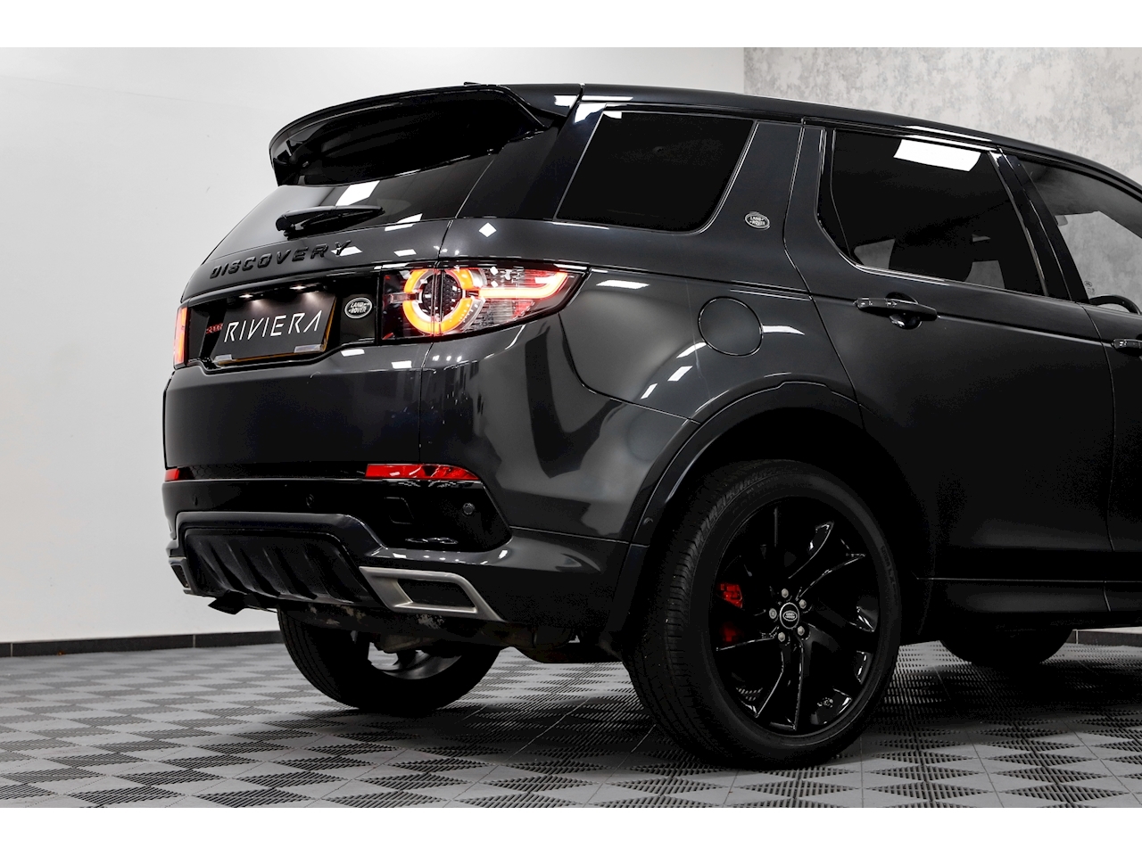 Used 2018 Land Rover Discovery Sport Si4 HSE Dynamic Lux For Sale in ...