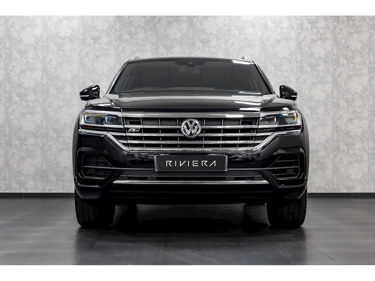 Used 2018 Volkswagen Touareg TDI V6 R-Line For Sale in West Yorkshire ...