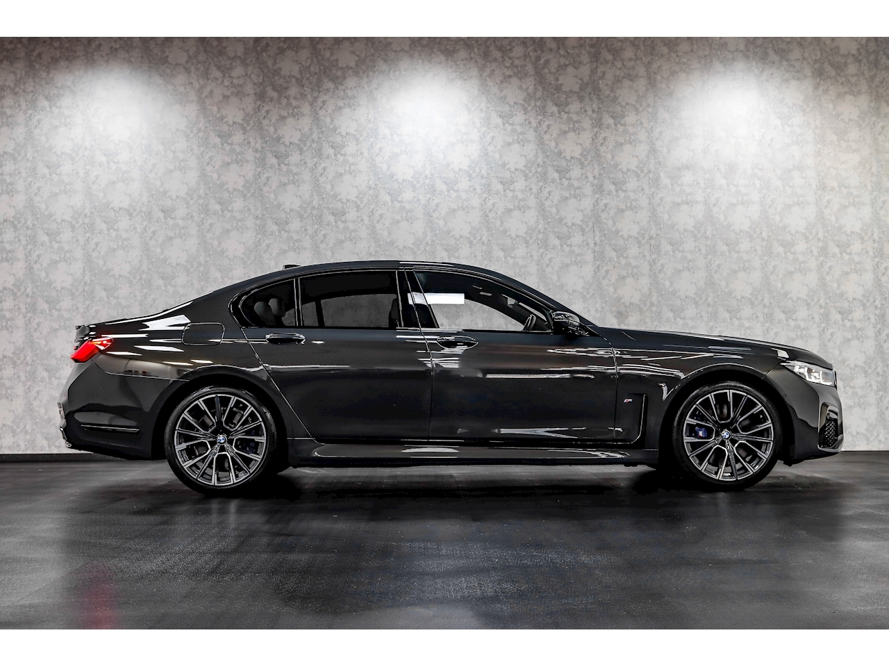 Used 2019 BMW 7 Series 730d M Sport For Sale in West Yorkshire (U289 ...