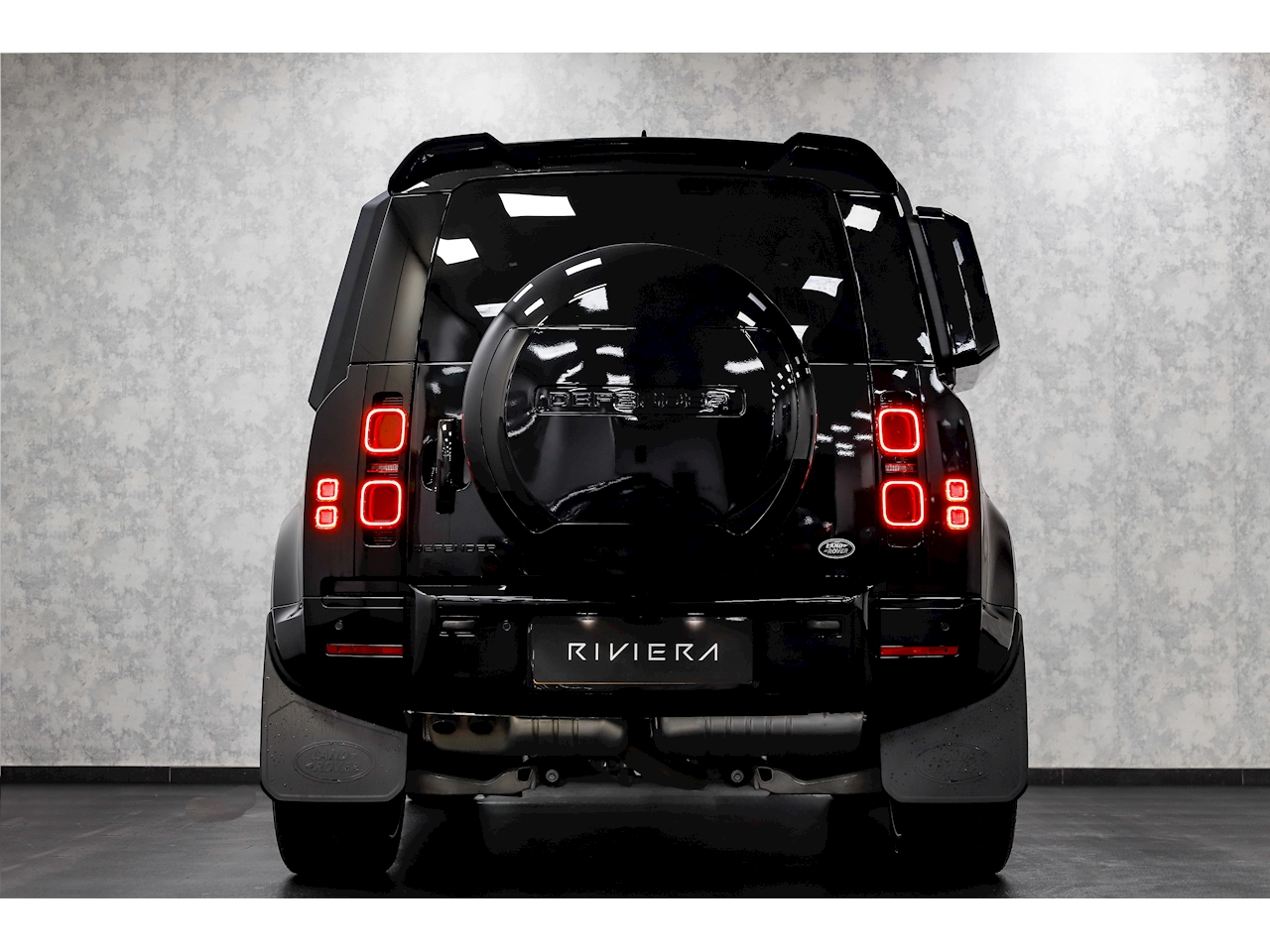 Used 2023 Land Rover Defender 110 D250 MHEV X-Dynamic SE For Sale in ...