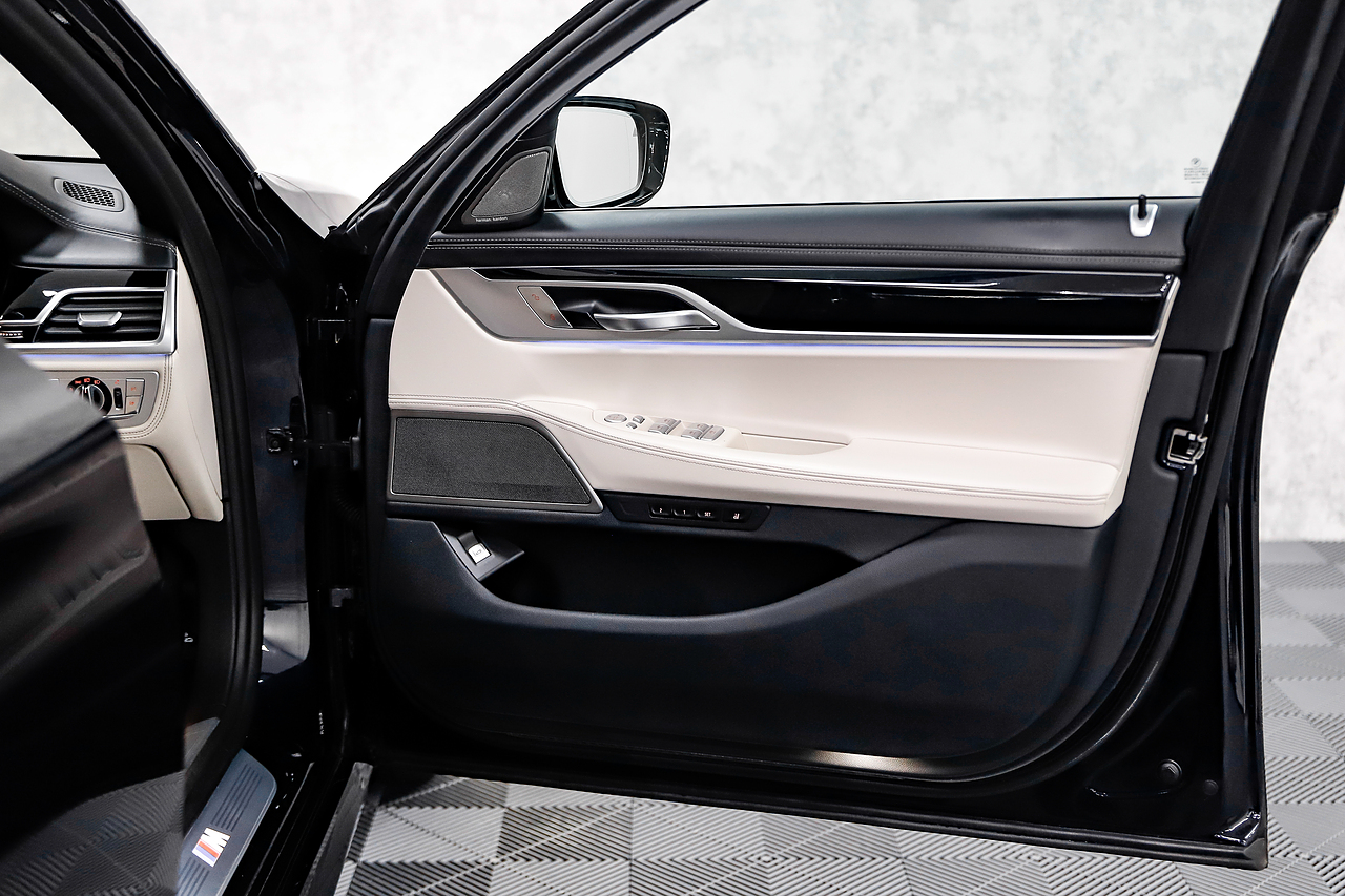 Used 2019 BMW 7 Series 740i M Sport For Sale in West Yorkshire (U386) | Riviera Automotive