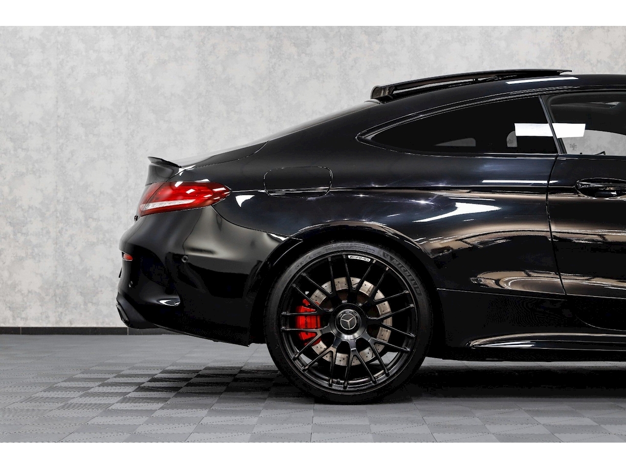 Used 2018 Mercedes-Benz C-CLASS 4.0 AMG C 63 S PREMIUM 2d 503 BHP RED ...