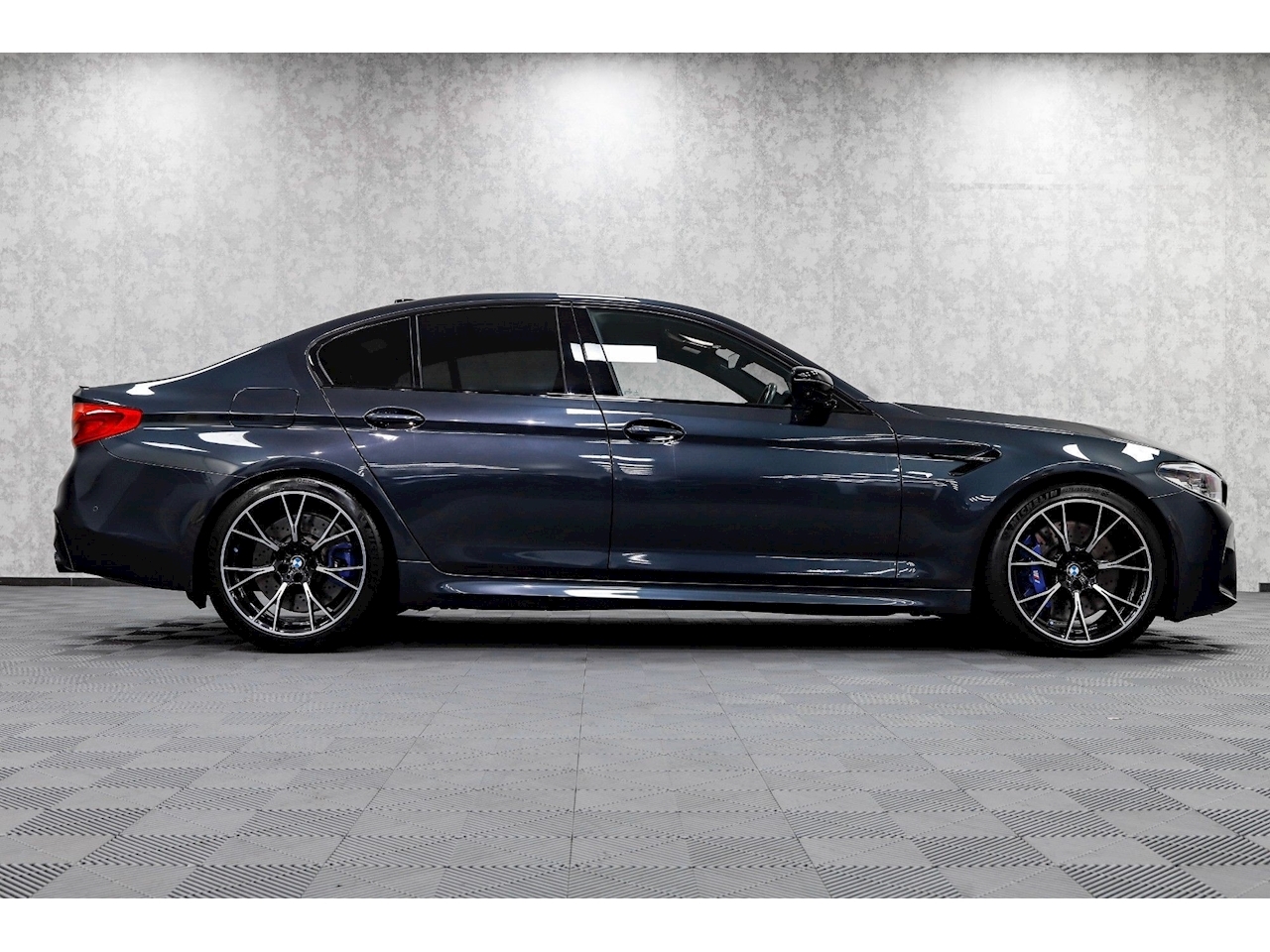 Used 2019 BMW M5 4.4 M5 COMPETITION 4d 617 BHP APPLE CAR PLAY/HEADS UP ...