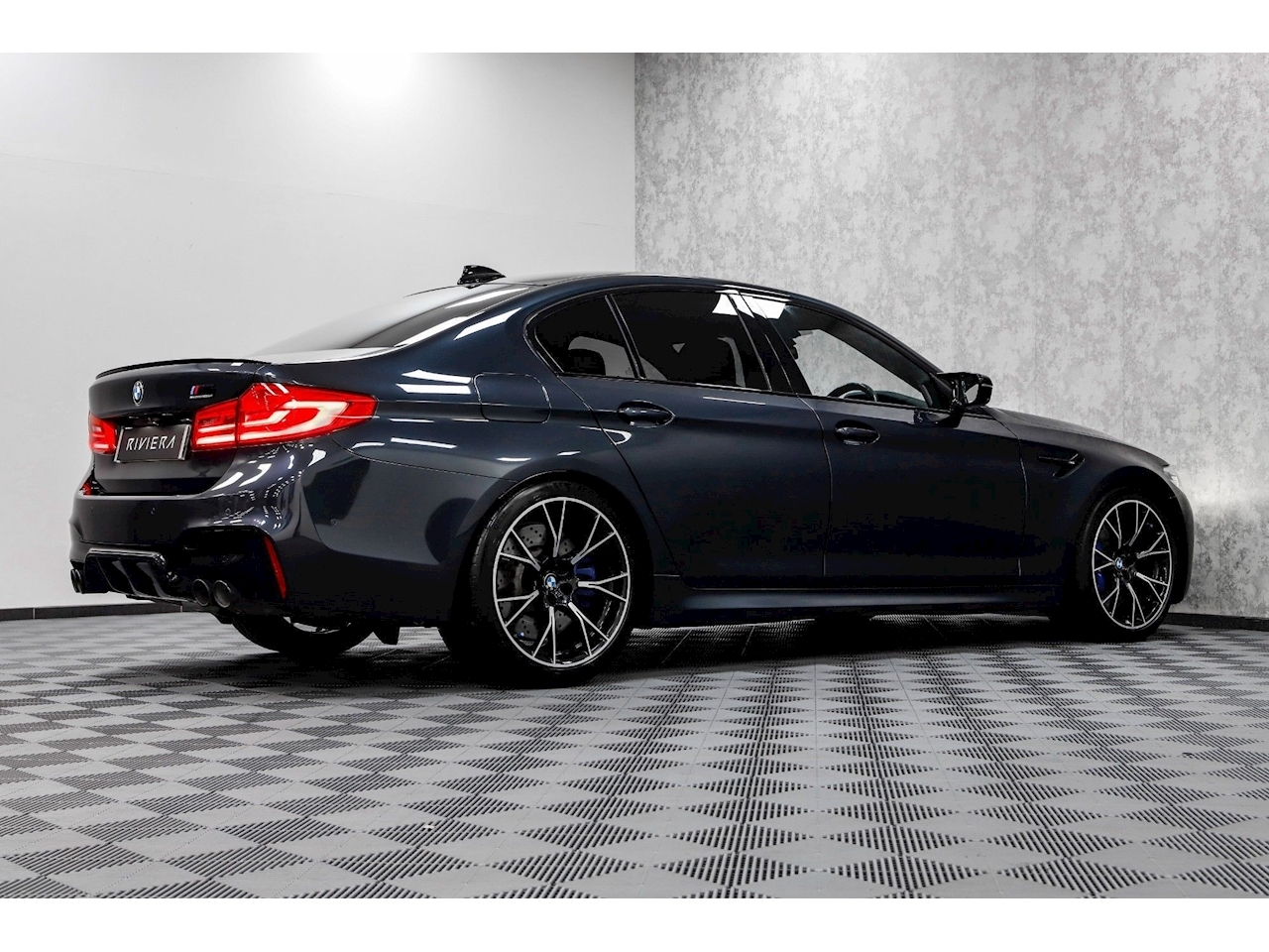 Used 2019 BMW M5 4.4 M5 COMPETITION 4d 617 BHP APPLE CAR PLAY/HEADS UP ...