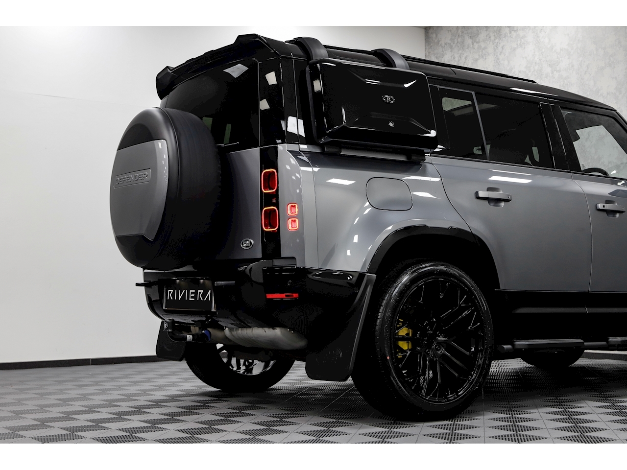 Used 2022 Land Rover Defender 110 D250 MHEV X-Dynamic SE For Sale in ...