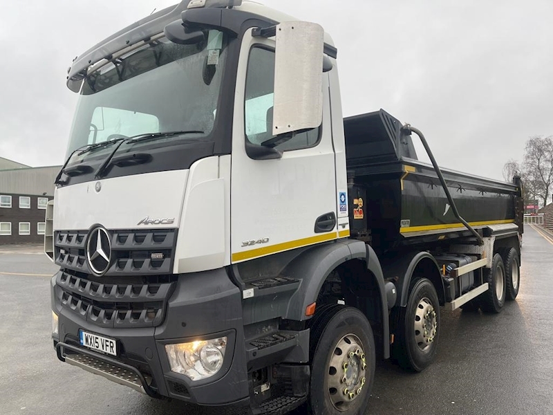 Used 2015 Mercedes-Benz Arocs 3240 Euro 6 8x4 Tipper For Sale in ...