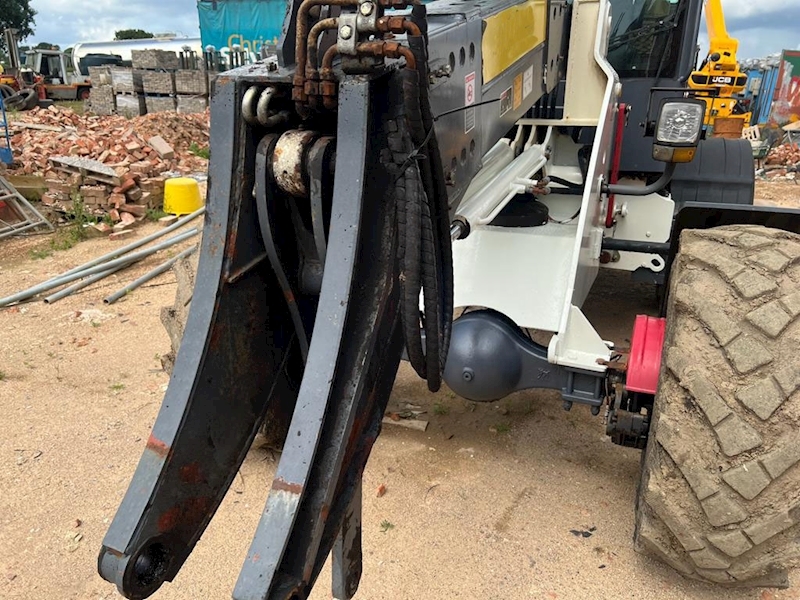 Used 2022 Black And White BW20T Articulated Telehandler For Sale in ...