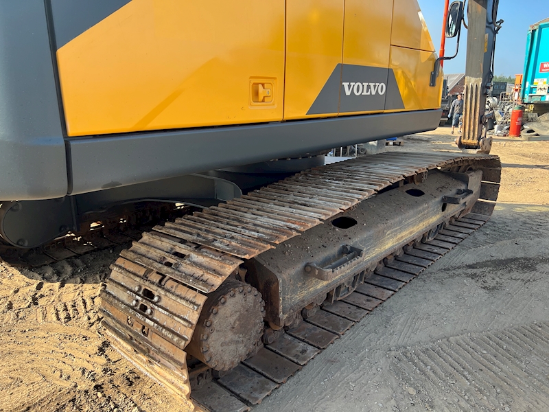 Used 2019 Volvo EC250EL Tracked Excavator For Sale in Leicestershire ...
