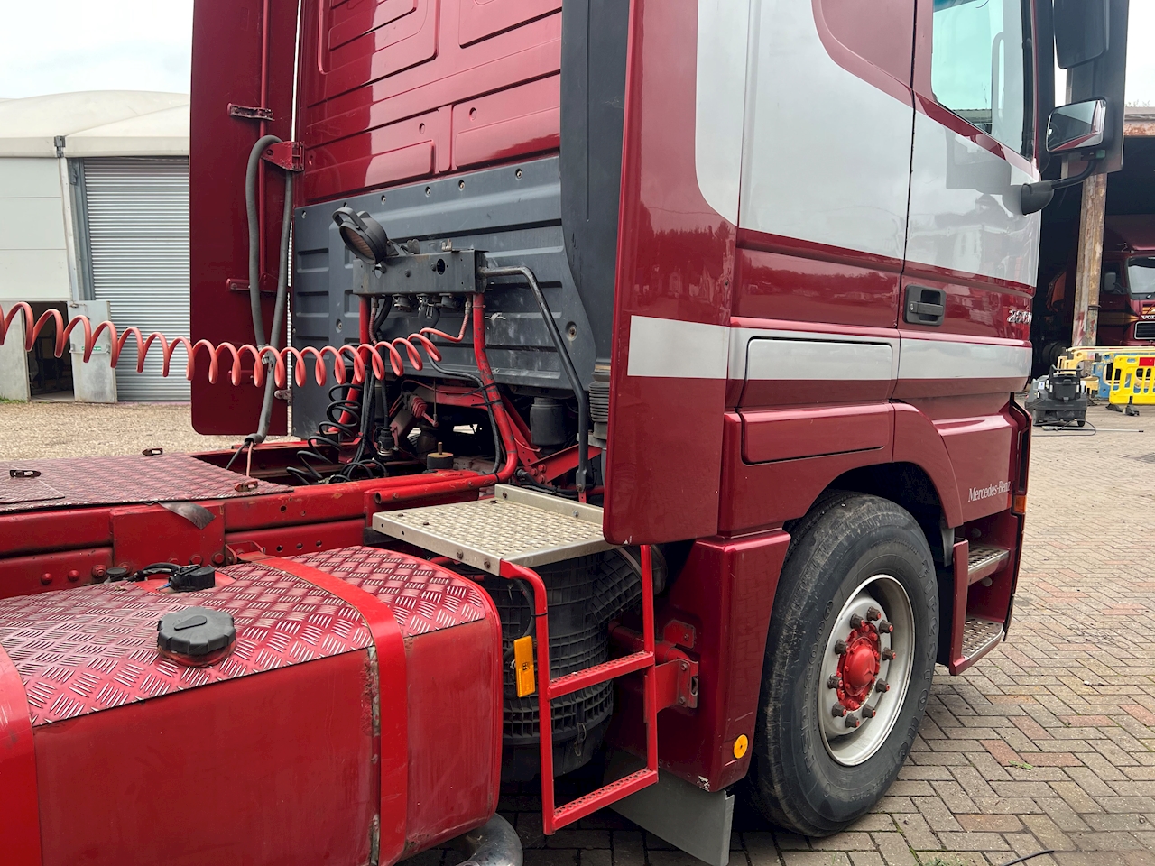 Used 2003 Mercedes-Benz Actros 2860 6x4 V8 Tractor Unit For Sale in Leicestershire (U703 ...