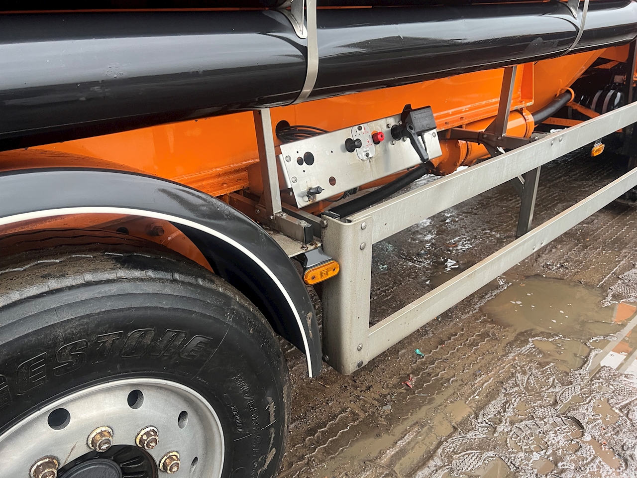 Used 2005 Feldbinder 40 m3 Powder Tanker with Donkey Engine & Blower For Sale in Leicestershire ...