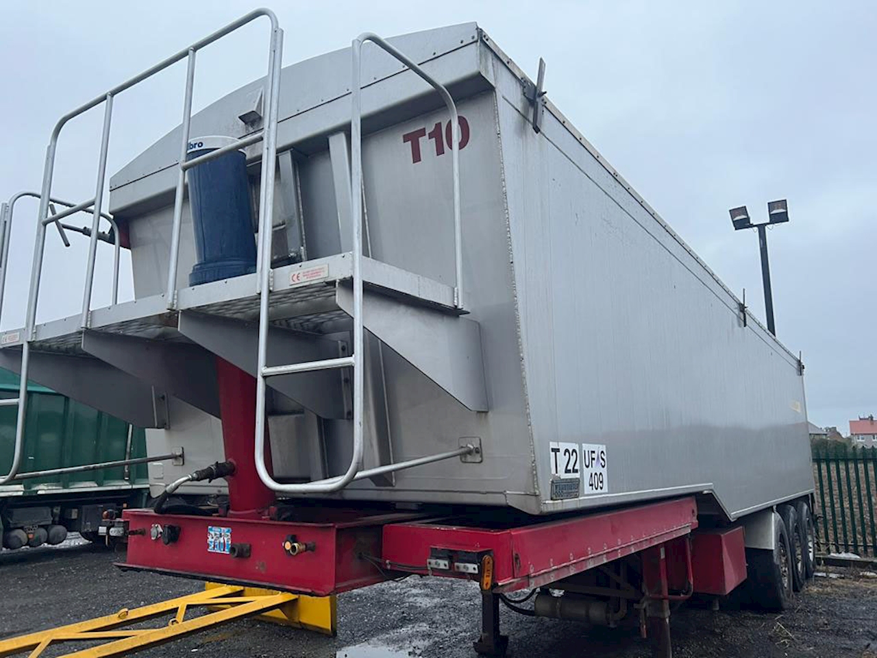 Used 2010 Weightlifter 60 Yard Bulk Blower Tipping Trailer For Sale in ...