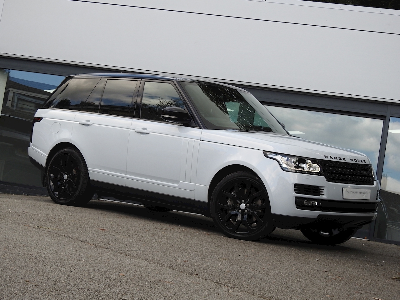 Used 2015 Land Rover Range Rover Sdv8 Autobiography For Sale in Devon ...