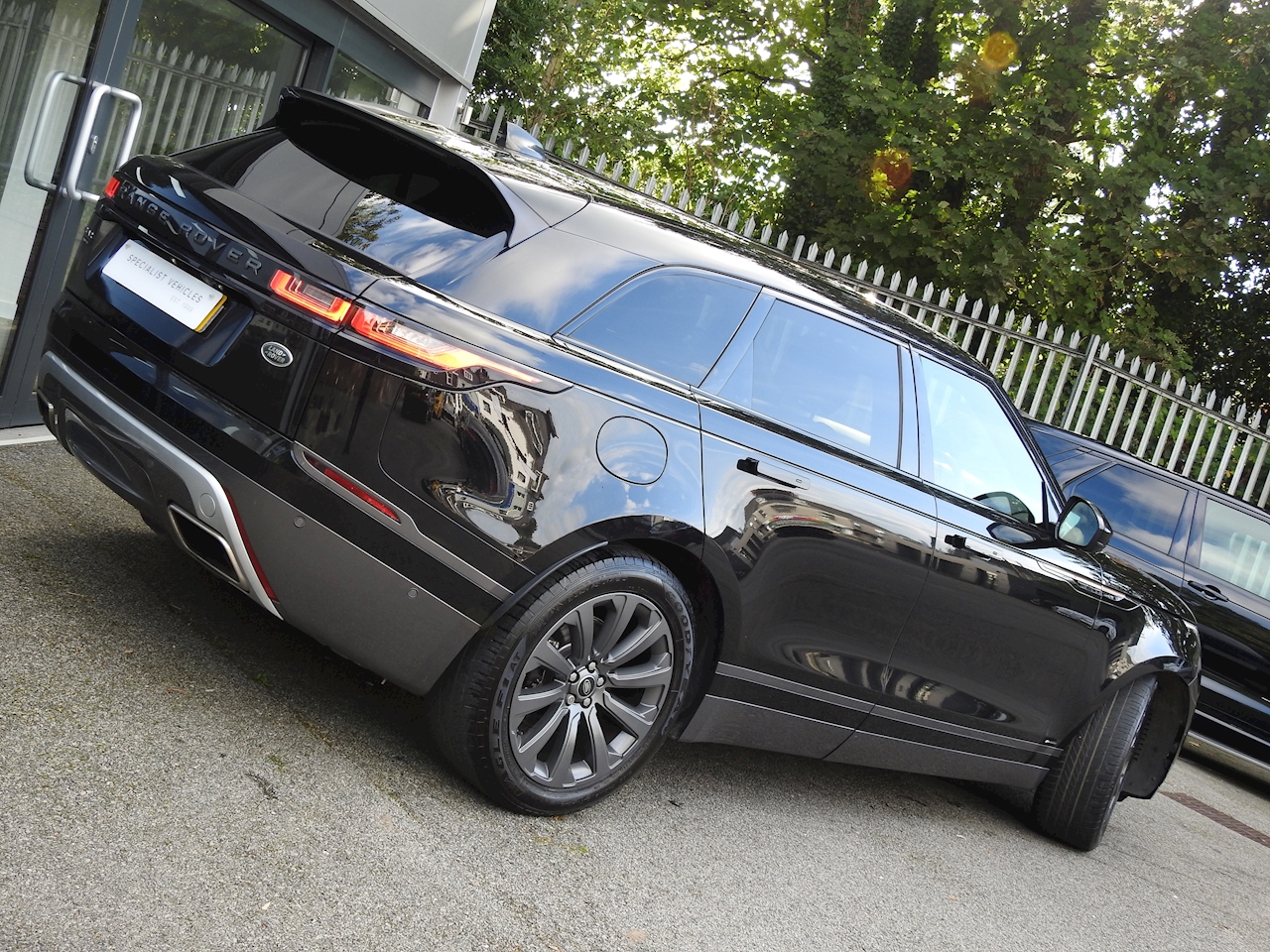 Used 2017 Land Rover Range Rover Velar SD6 V6 R-Dynamic SE For Sale in ...
