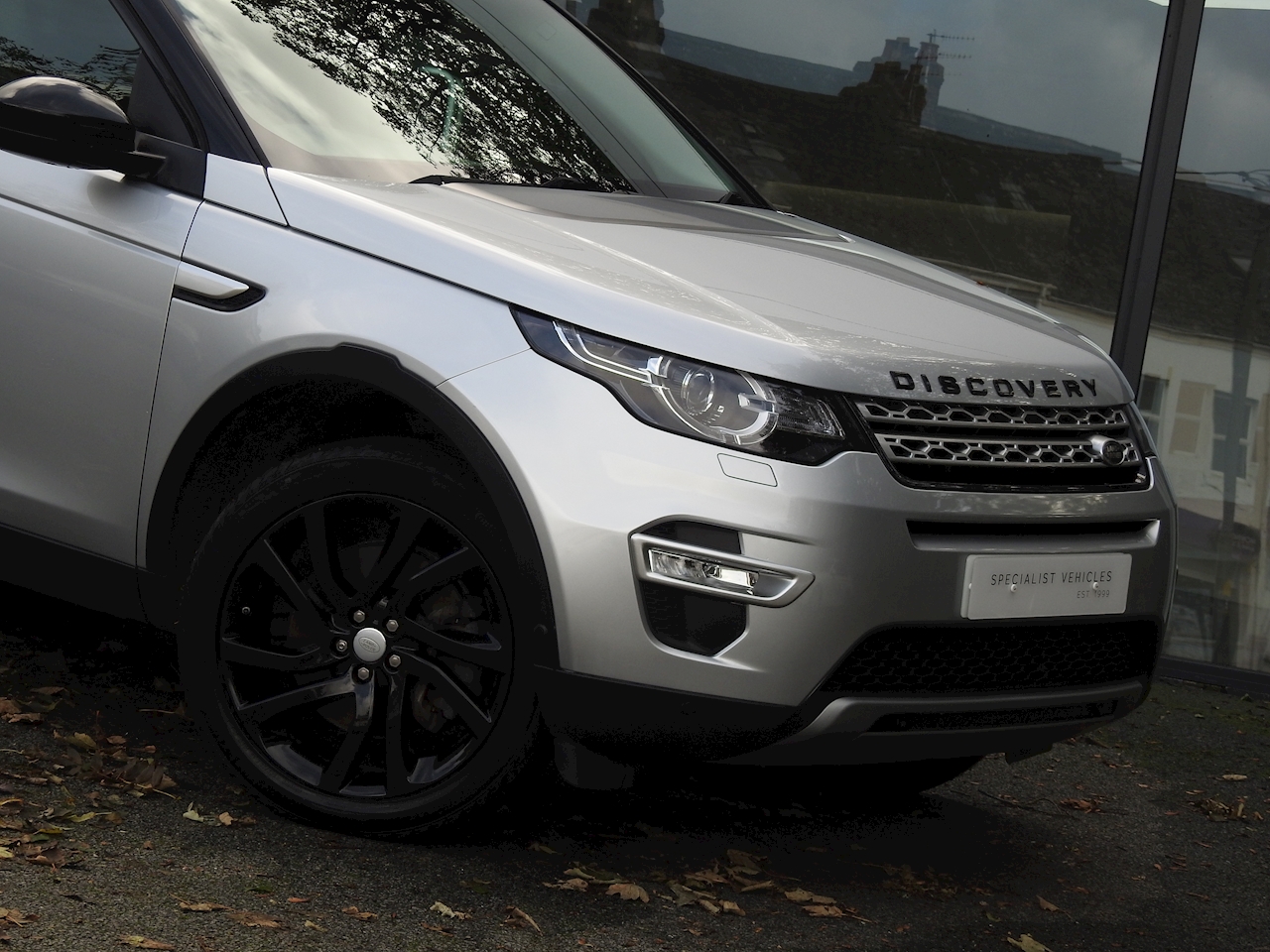 Used 2018 Land Rover Discovery Sport SD4 HSE Luxury For Sale in Devon ...