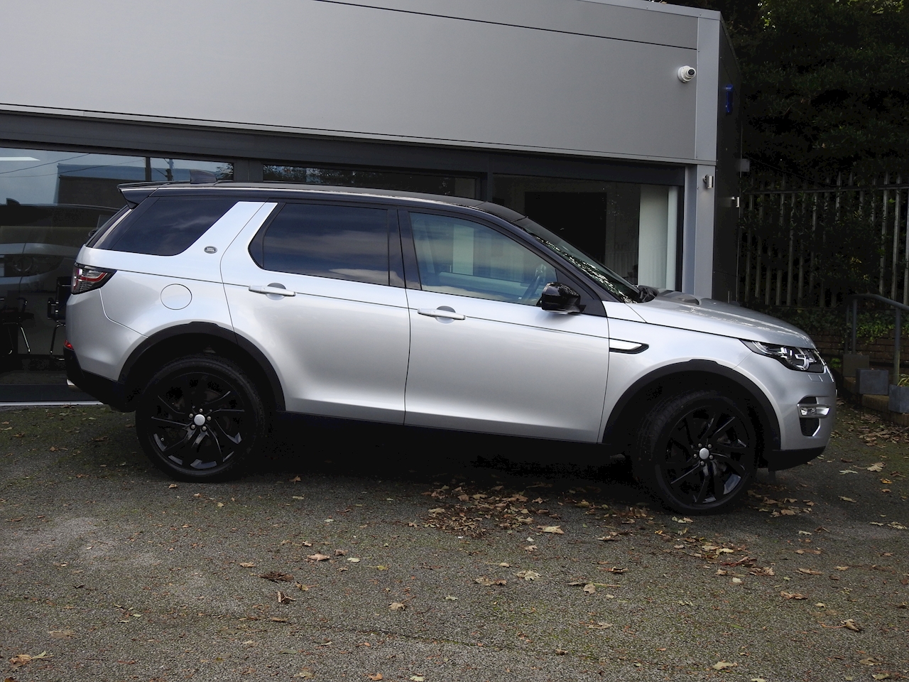 Used 2018 Land Rover Discovery Sport SD4 HSE Luxury For Sale in Devon ...