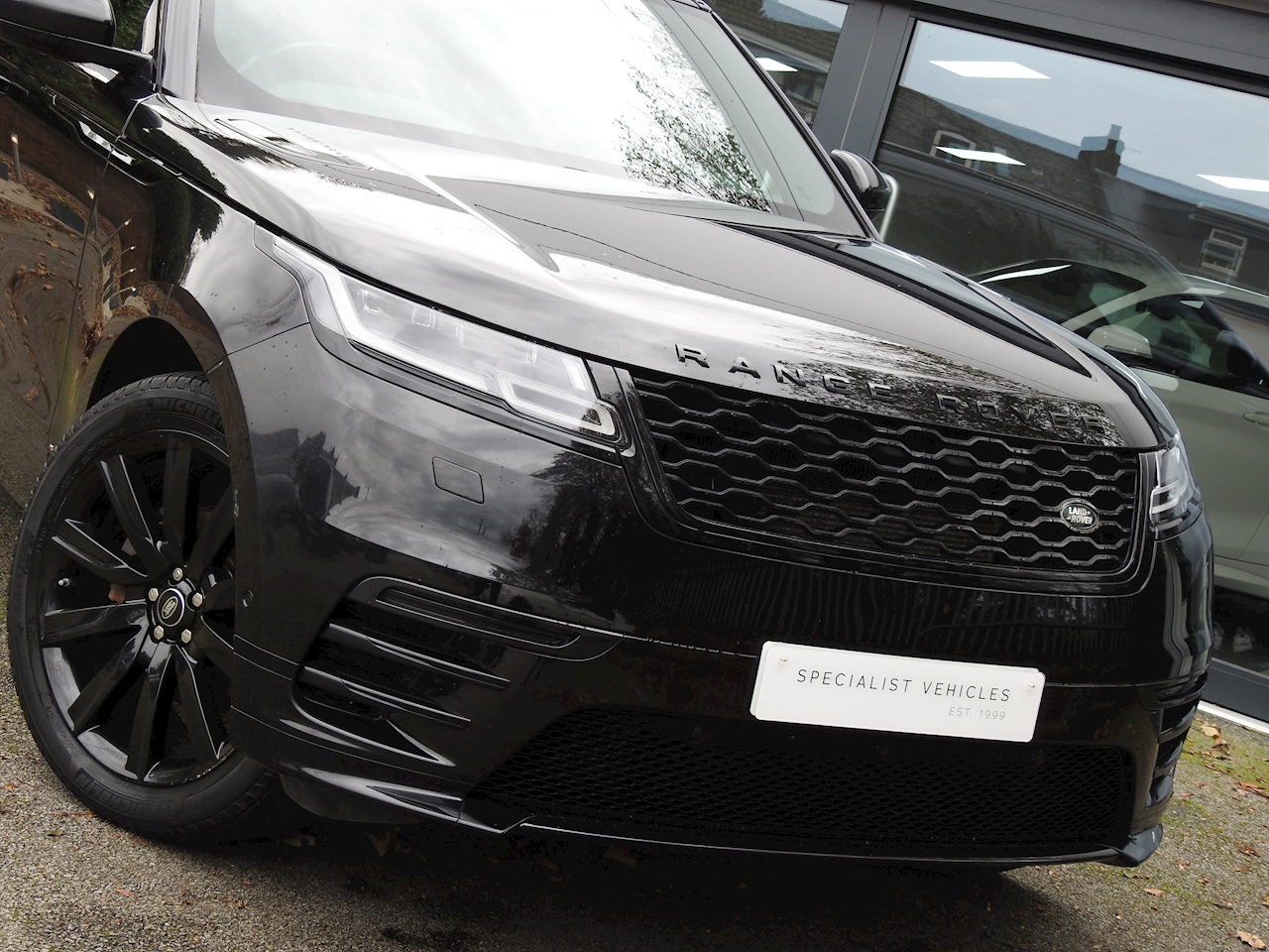 Used 2020 Land Rover Range Rover Velar D180 R-Dynamic SE For Sale in ...