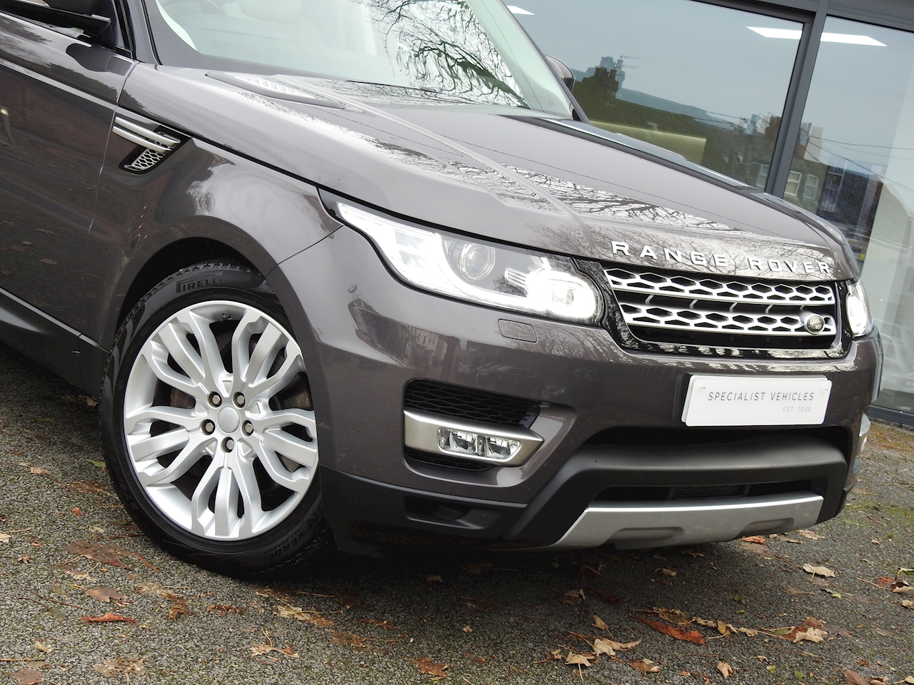 Used 2017 Land Rover Range Rover Sport SD V6 HSE For Sale in Devon ...