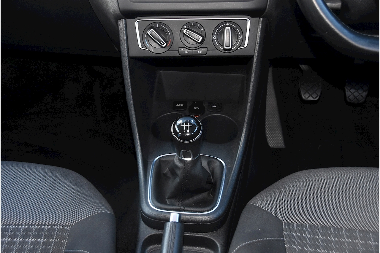 Used 2015 Volkswagen Polo Se Tsi For Sale in Ceredigion (U10657 ...