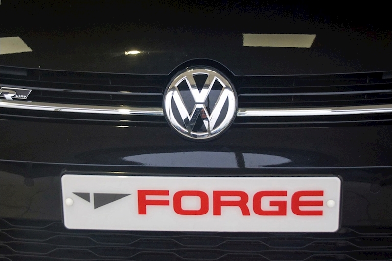 Used 2020 Volkswagen Golf TDI R-Line Edition For Sale in Ceredigion ...