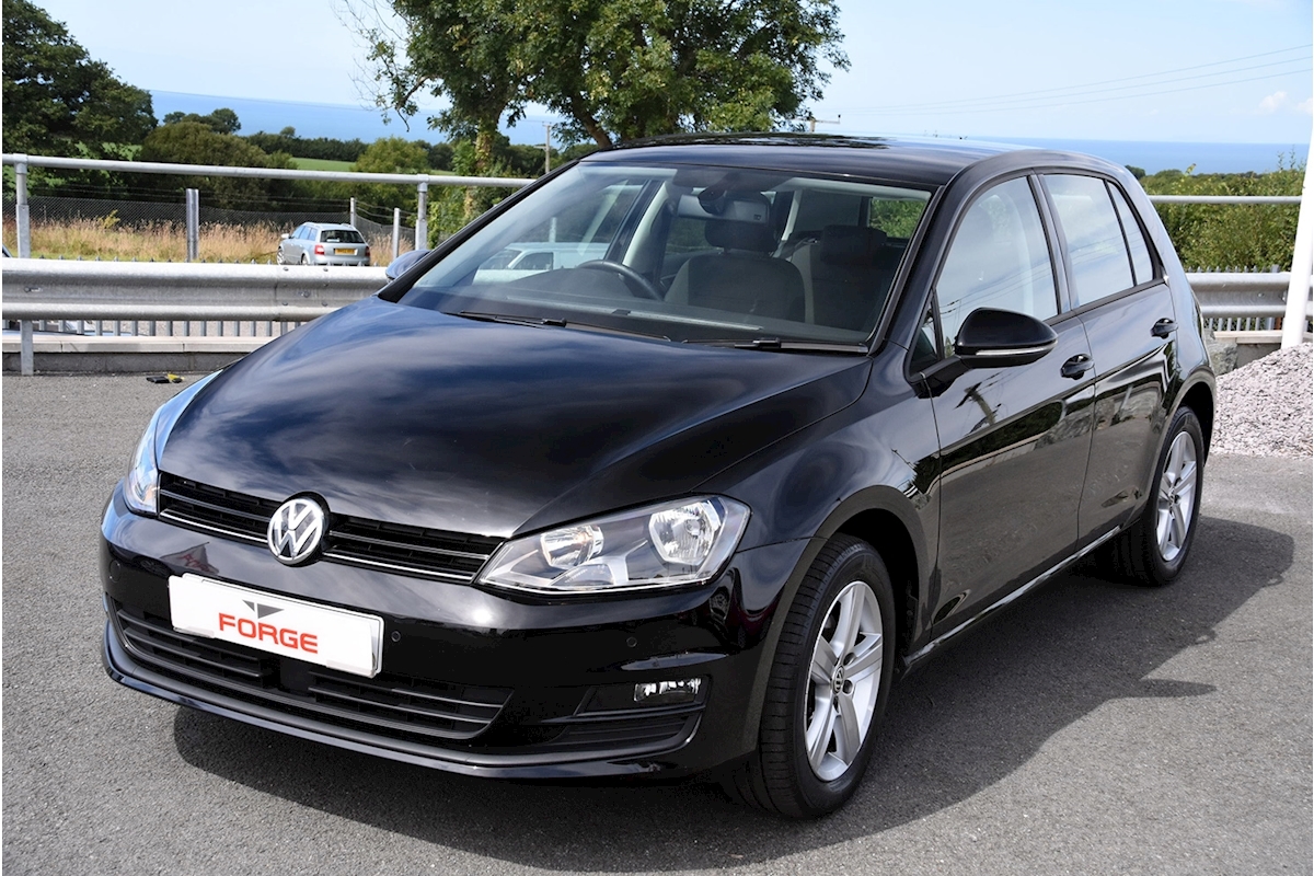 Used 2015 Volkswagen Golf Match Tdi Bluemotion Technology For Sale in ...
